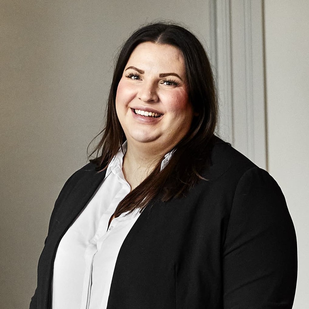 Rekordung lönekonsult delägare i revisionsbyrå | Balans